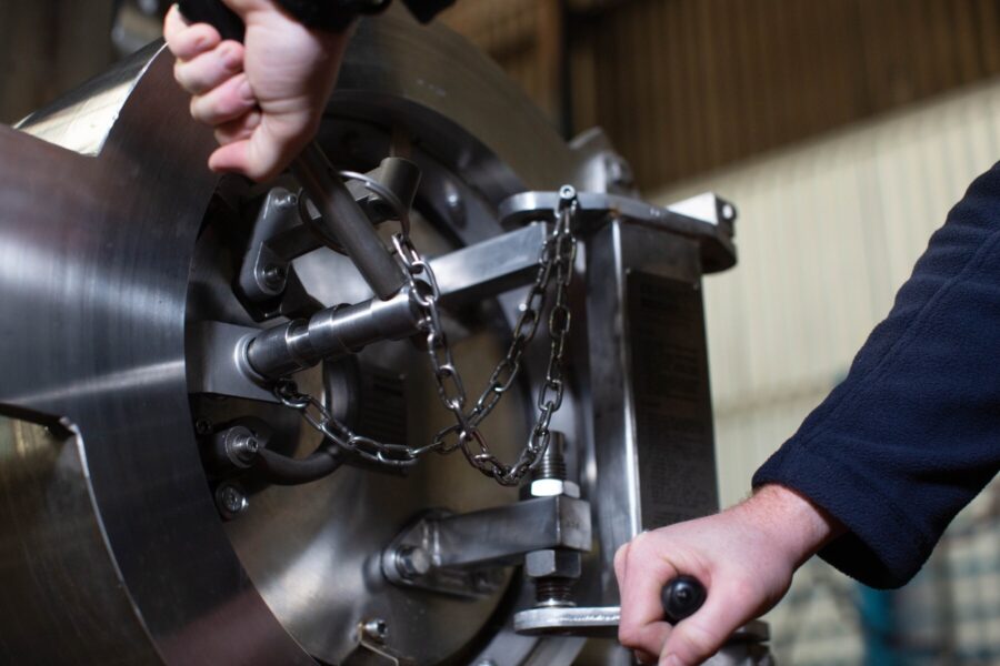 Quick Opening Closure - Bandlock™ 2 | Celeros Flow Technology | Celeros ...